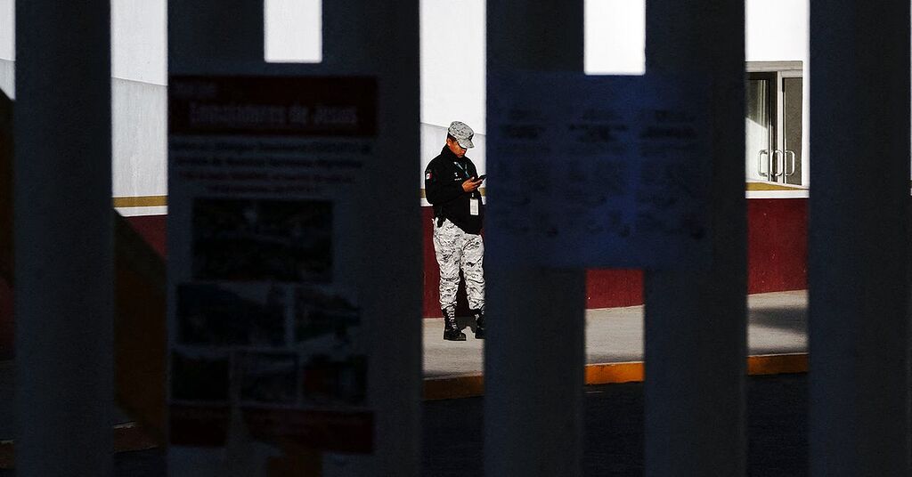 [US] CBP Wants New Tech to Search for Hidden Data on Seized Phones ...